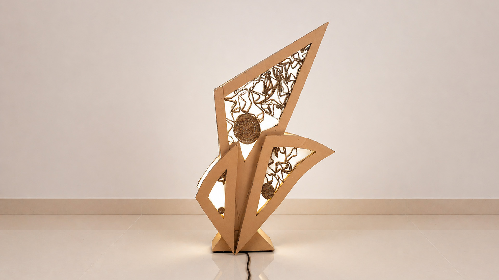 Creative DIY table lamp using simple household waste materials