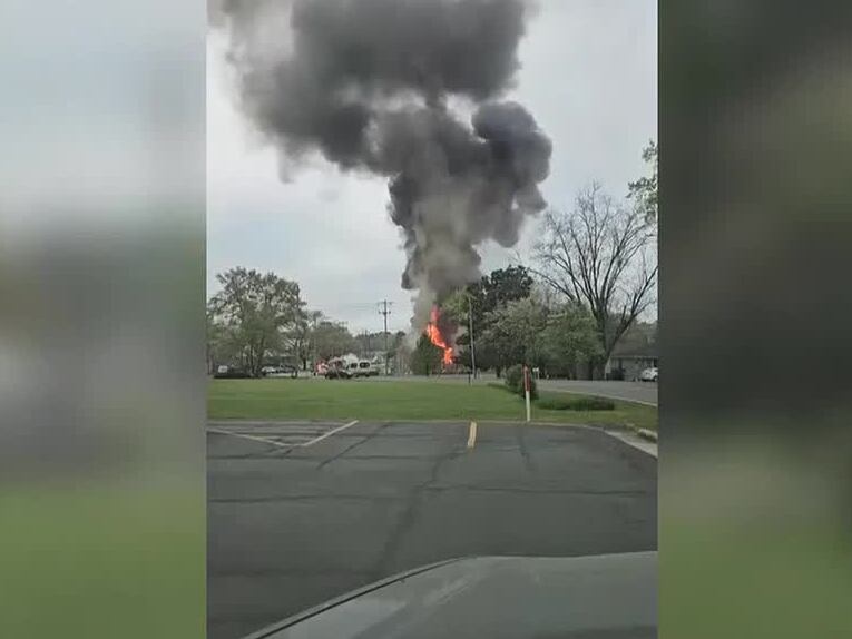 Decatur honors two for helping families after apartment fire