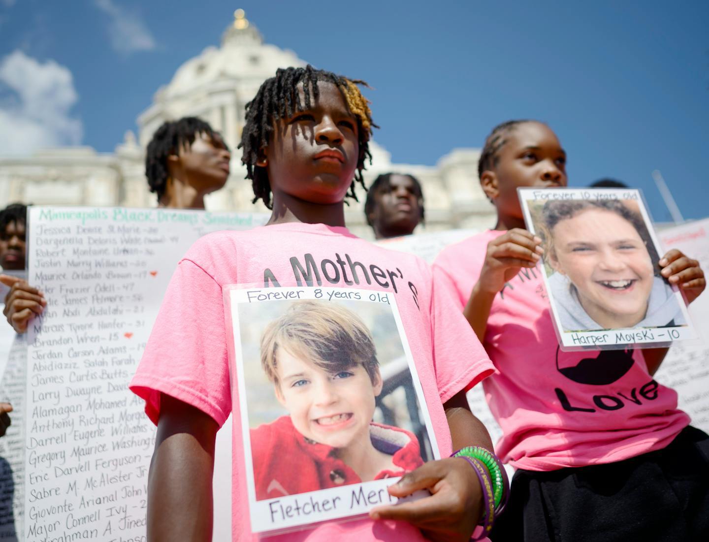 Minnesota Senate clears sweeping assault weapons bill in wake of ...