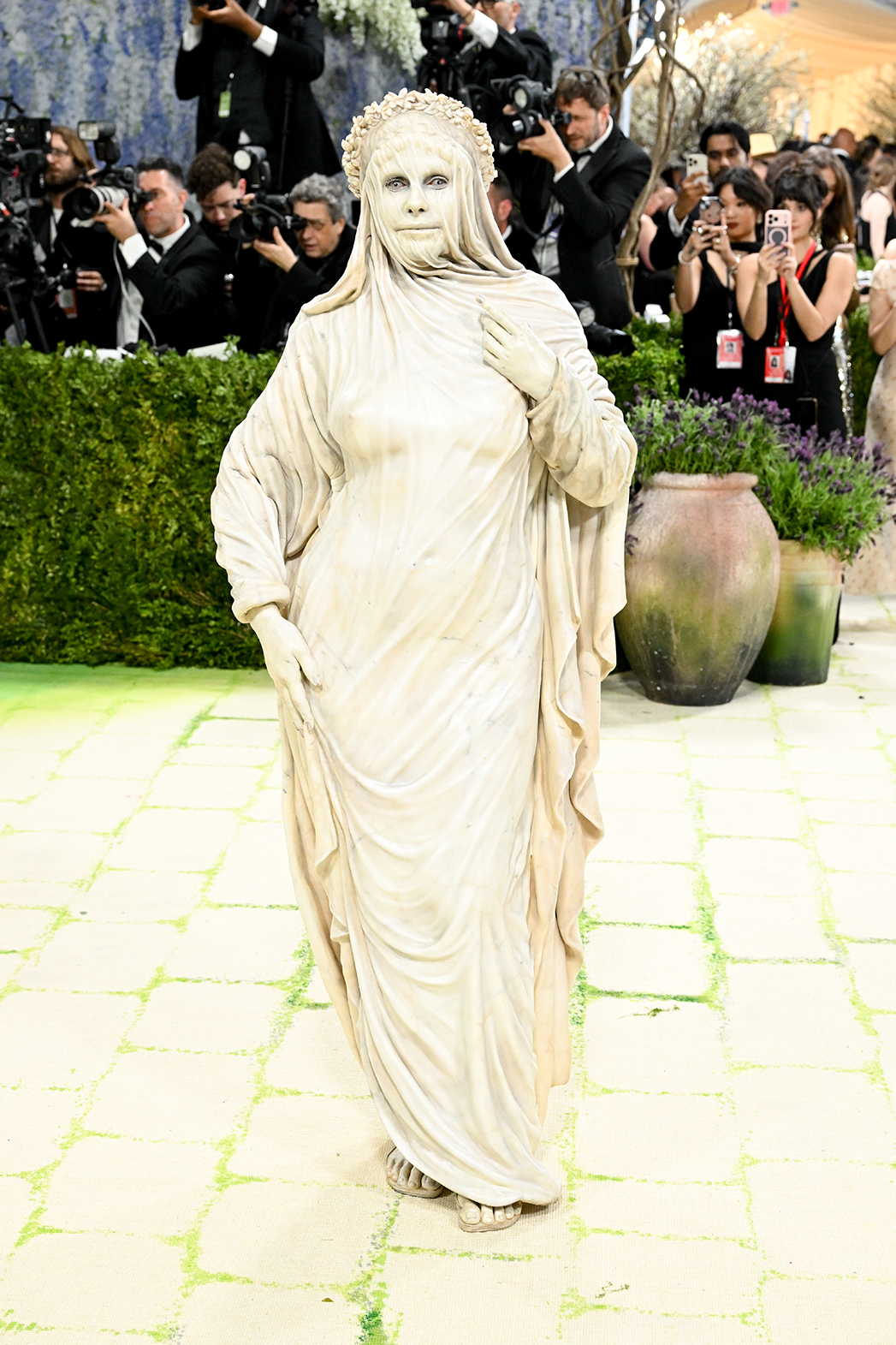 Met Gala 2026: Heidi Klum sports sculpture look