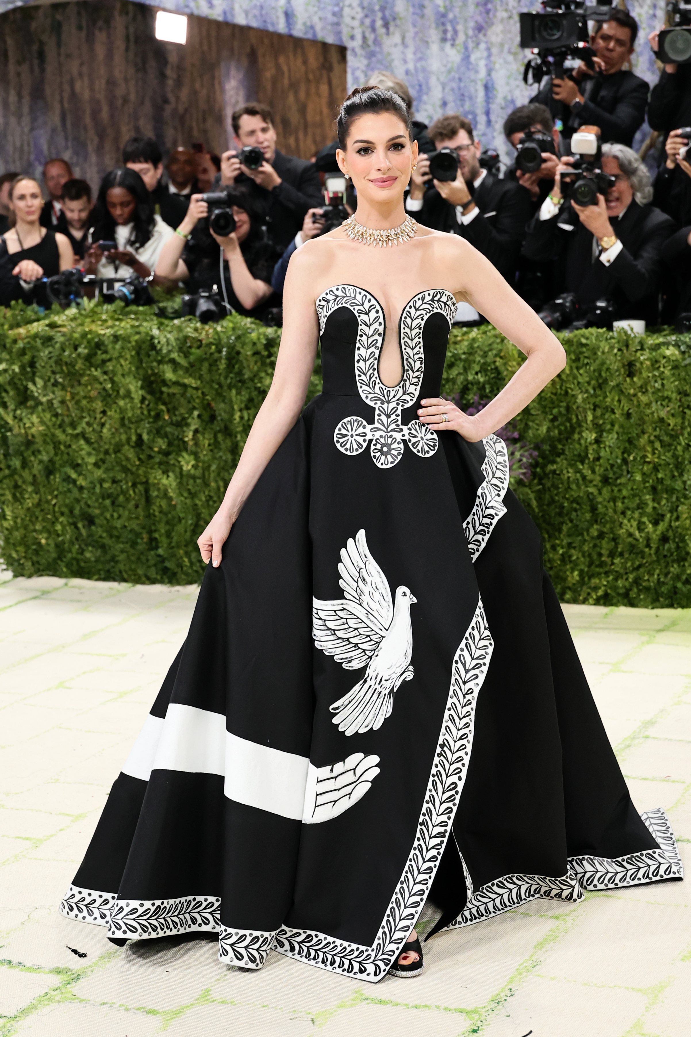 Anne Hathaway gets poetic on Met Gala 2026 red carpet
