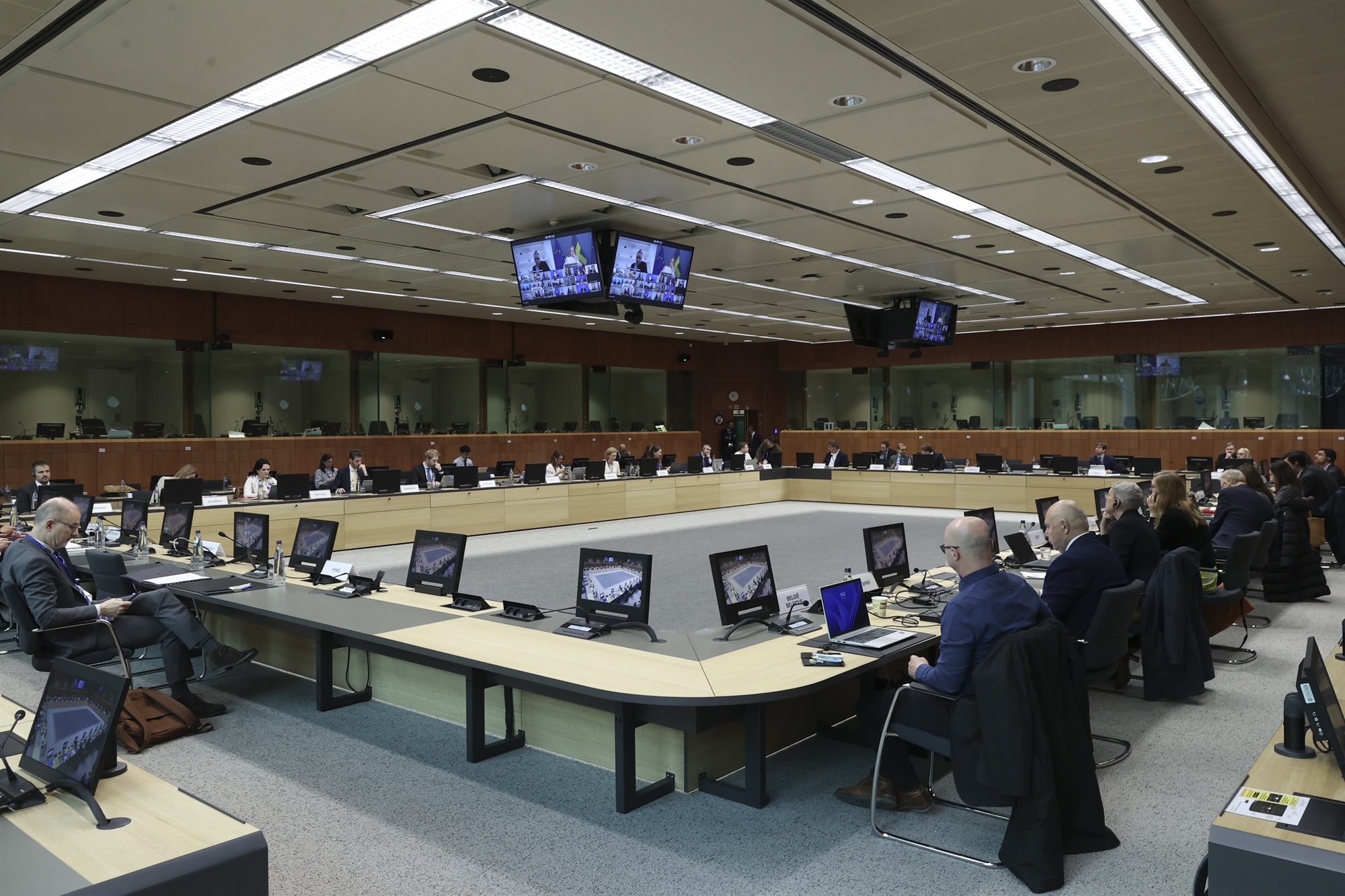 Ε.Ε.: Ασκήσεις επί χάρτου για τα μέτρα έναντι της νέας ενεργειακής κρίσης