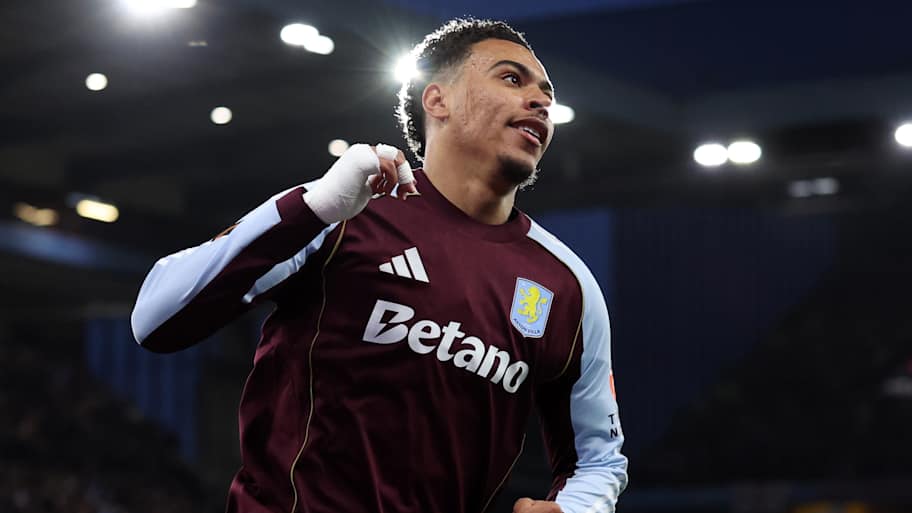 Transfer rumors: Man Utd make Valverde offer; Barcelona receive $235 ...