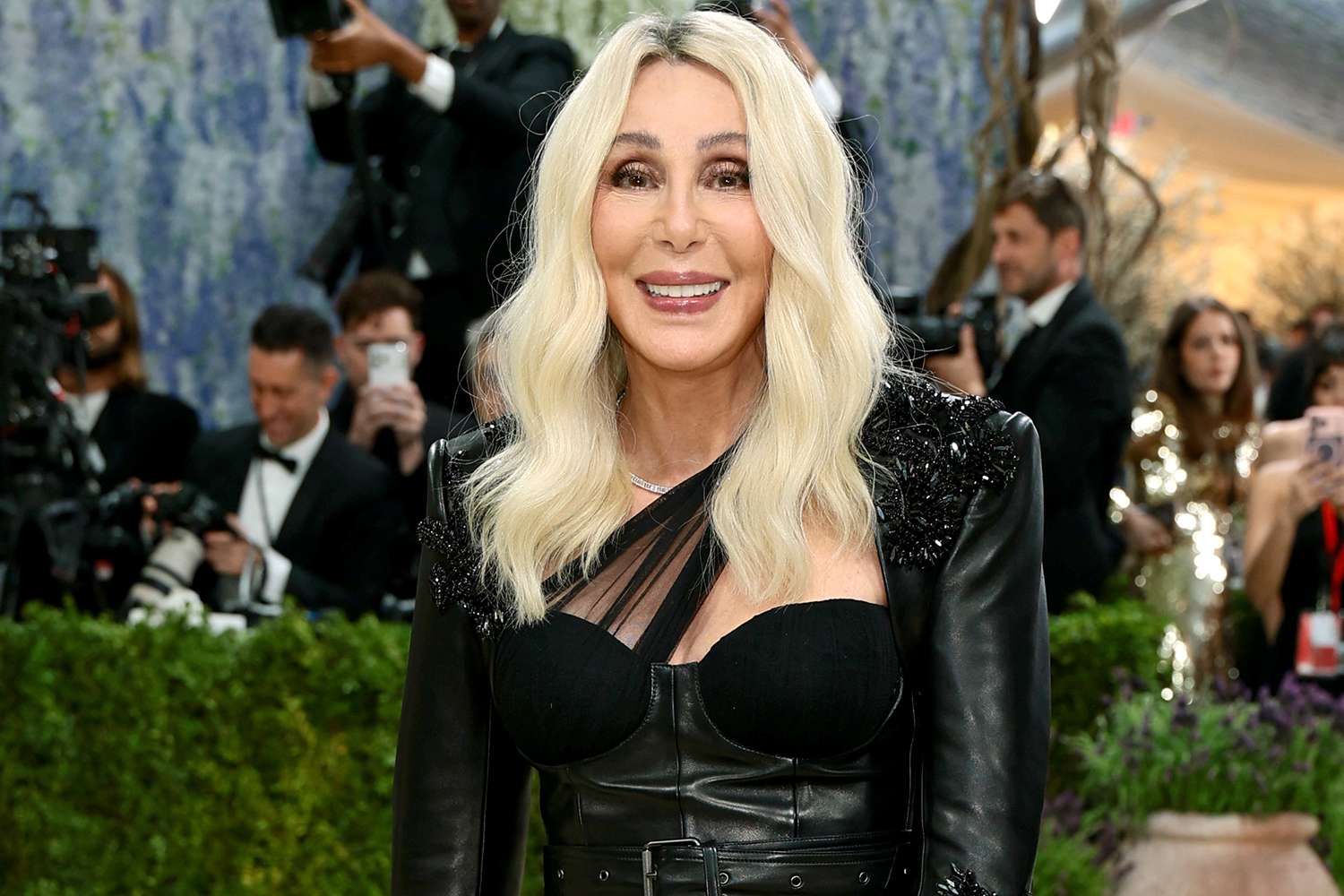 Cher makes us believe in fashion in rock-inspired leather look at 2026 ...