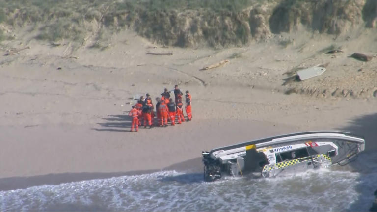 'Heroes': Volunteers and sailor killed in triple-fatal rescue attempt ...