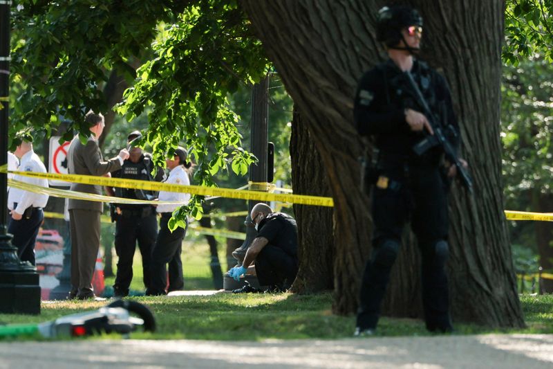 Secret Service says it exchanged gunfire with armed suspect near White ...