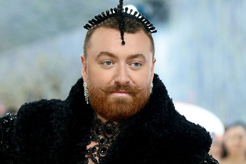 Sam Smith luce vestido de 52 libras en la Met Gala y apenas podía ...