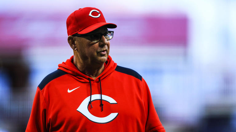 Reds announce 2 roster moves before Cubs clash