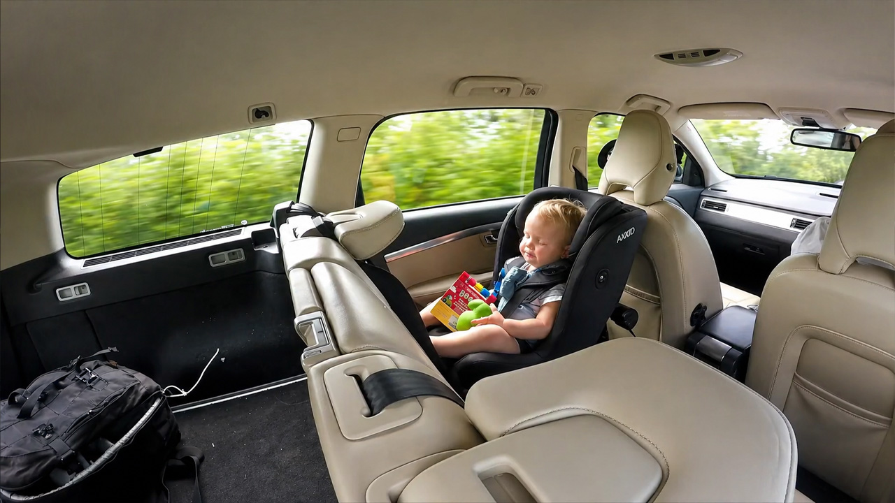 Economical Volvo V70 Practical Interior For Families And Long Travel