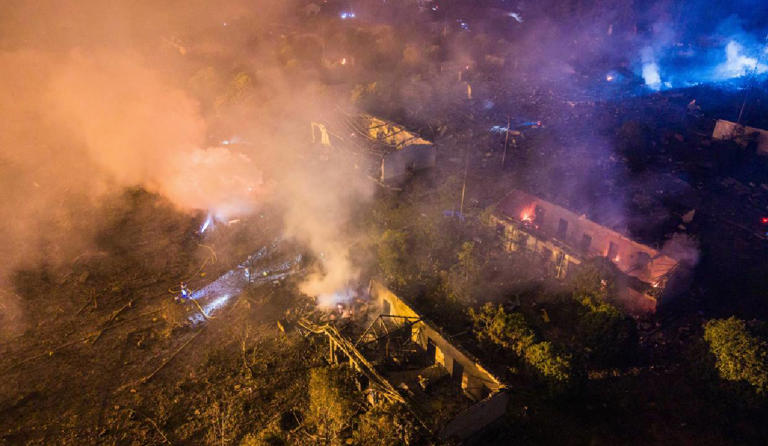 China fireworks factory blast kills 26, injures 61 in Hunan province