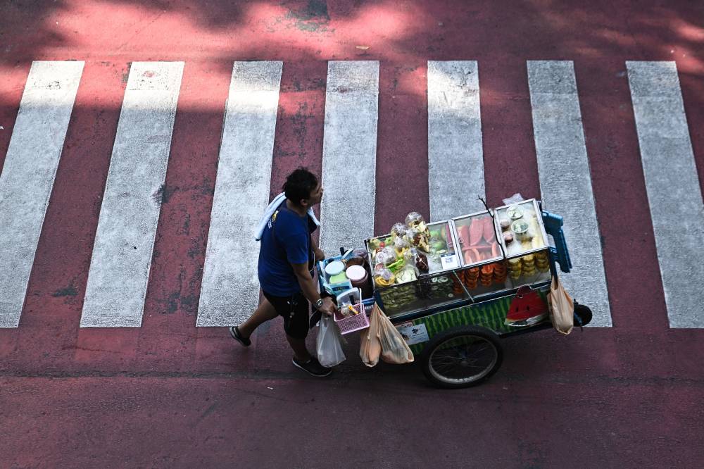 Thailand to borrow $12.2 billion as Mideast crisis bites