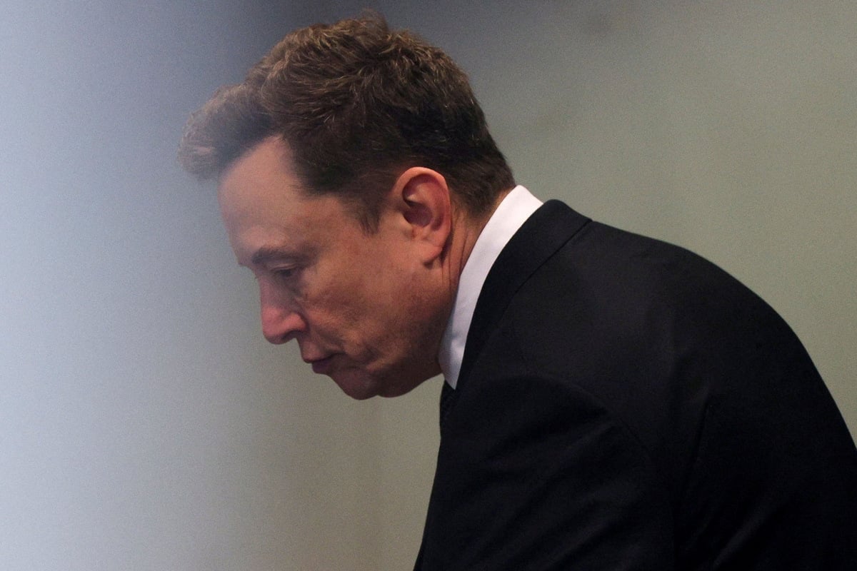 Elon Musk agrees to pay up to end lawsuit over Twitter share buying