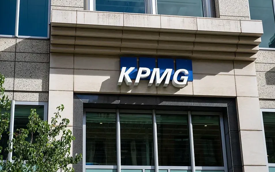 KPMG's AI dashboard pushes 75% usage goal amid doubts