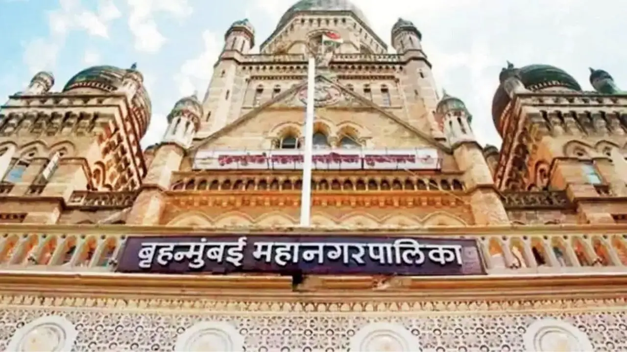 Mumbai: BMC accelerates pre-monsoon desilting in western suburbs