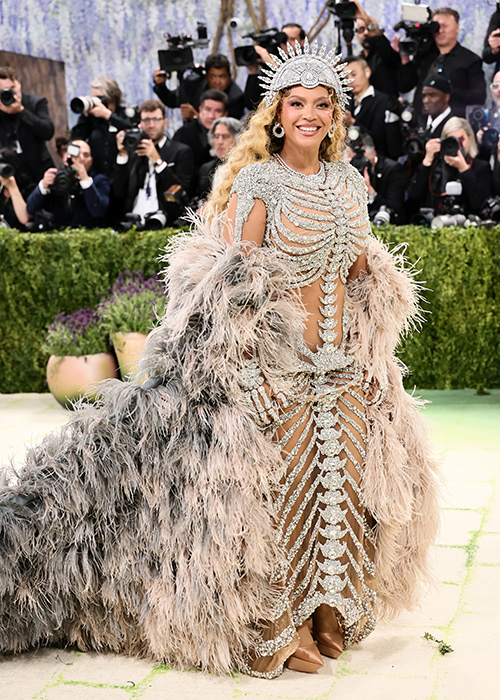 Nicole Kidman and Beyoncé enjoy mother-daughter dates at the Met Gala