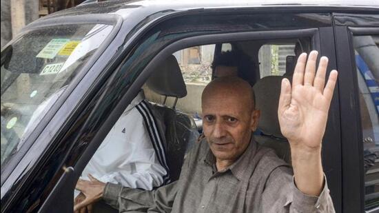 Delhi HC allows Engineer Rashid to meet ailing father until May 10