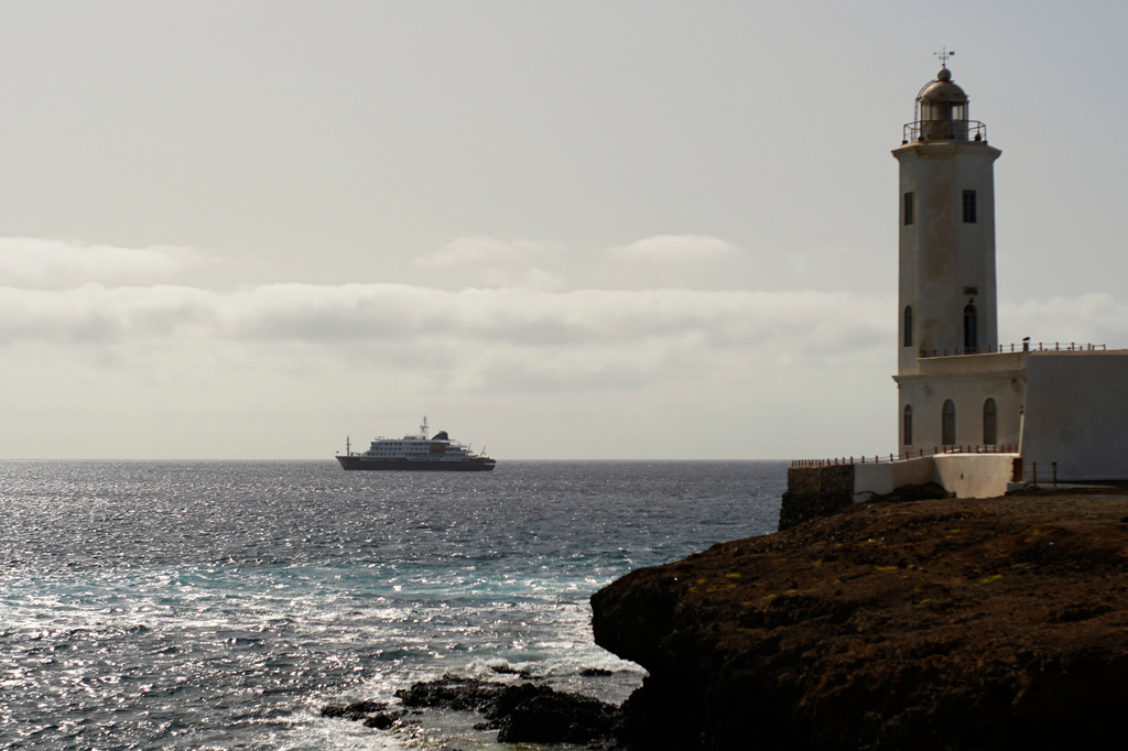 A cruise ship is waiting for help after 3 people died in a suspected ...