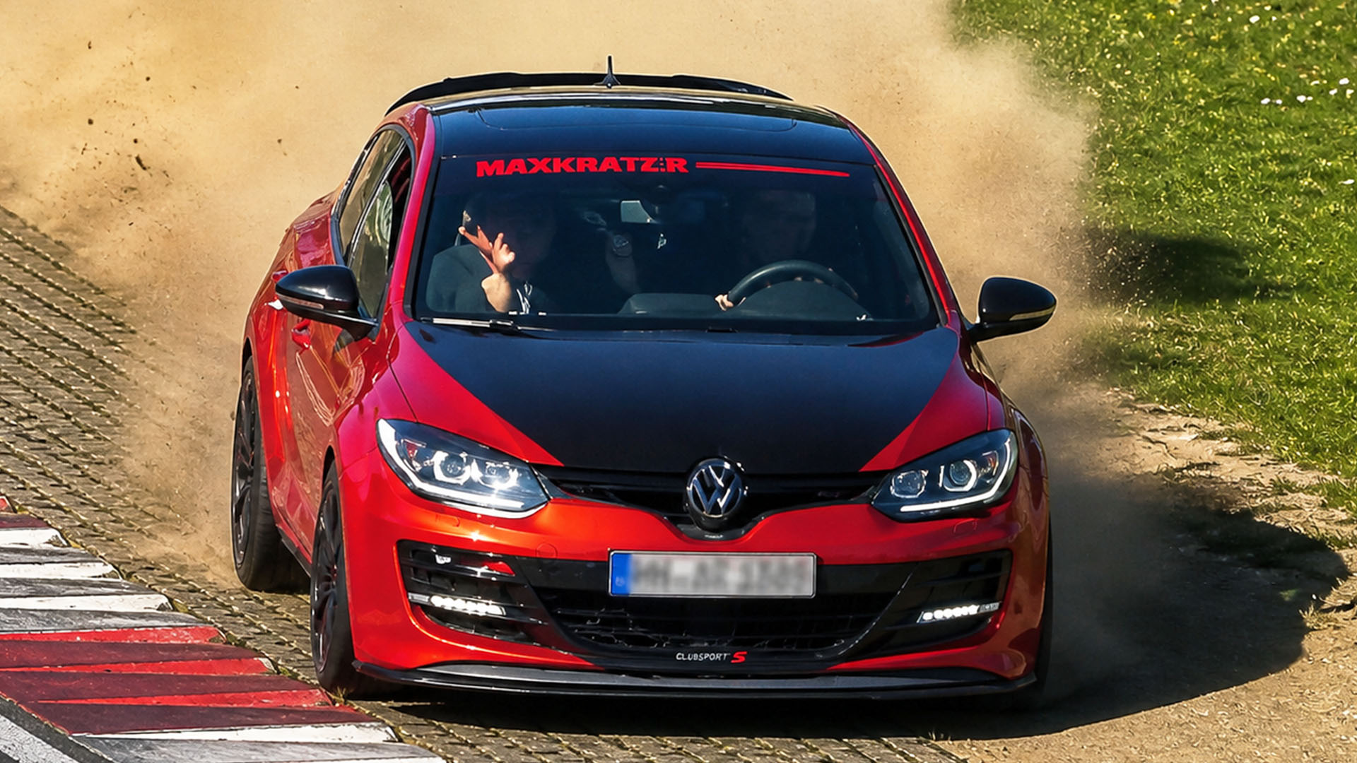 Fast drivers and small mistakes create big Nürburgring moments