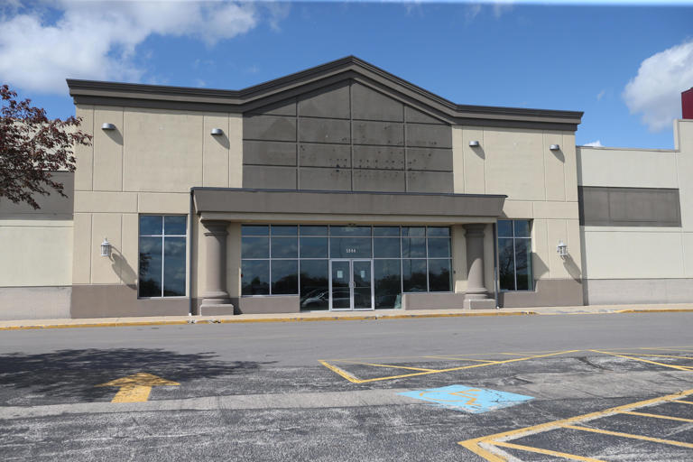 Fitness chain to provide workout classes, sauna and tanning bed