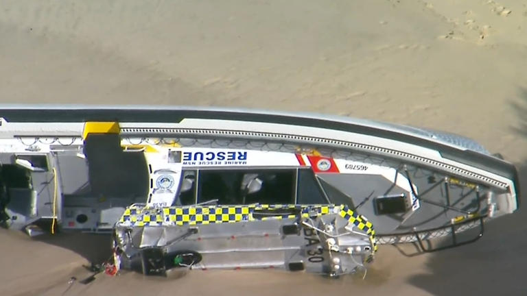 'Heroes': Volunteers and sailor killed in triple-fatal rescue attempt ...