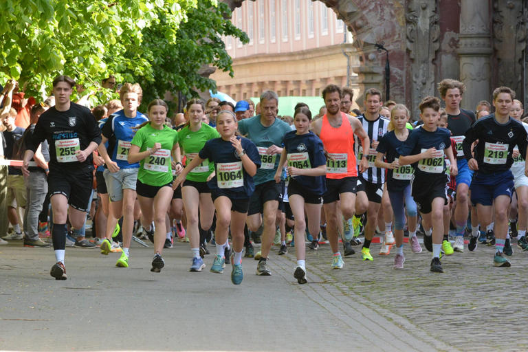 Bildergalerie 8. Sparkassen-Schlossparklauf in Bückeburg