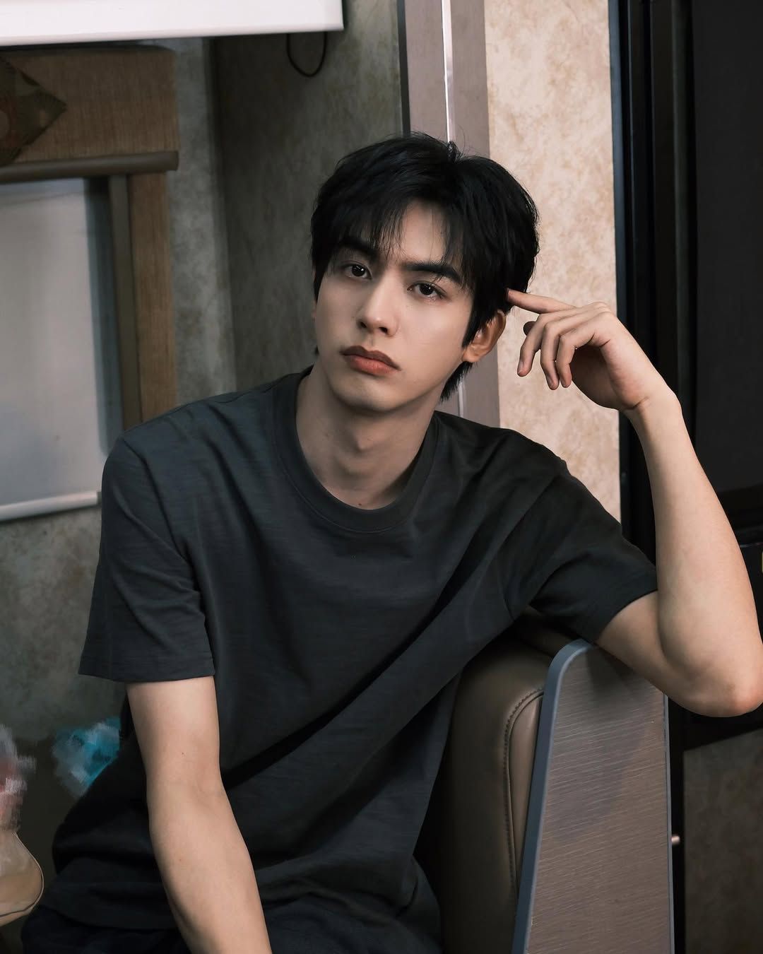 C-drama actor Song Weilong is the internet's new boyfriend