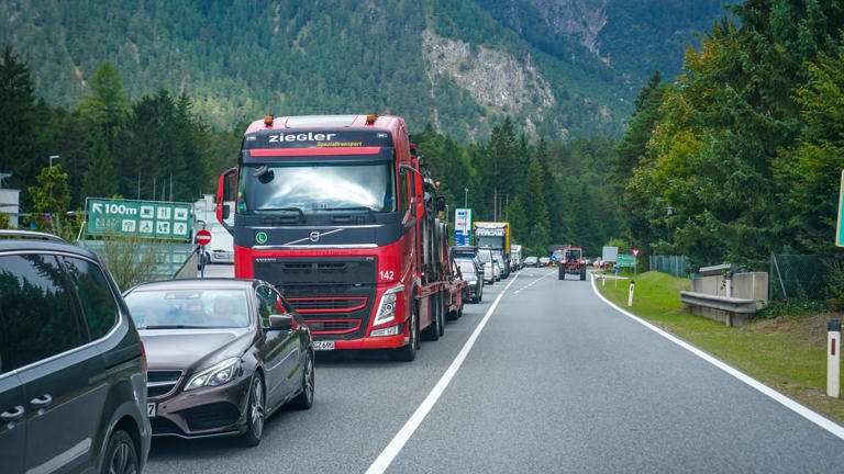 Vollbremsung zum Ferienstart: Tirol macht den Fernpass dicht