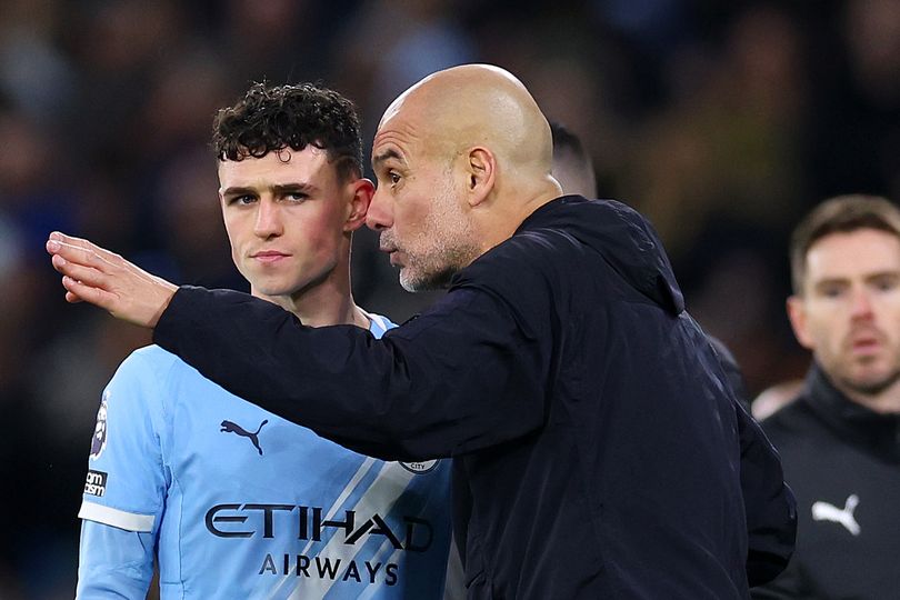 Premier League star 'signs huge contract' despite fans demanding ...