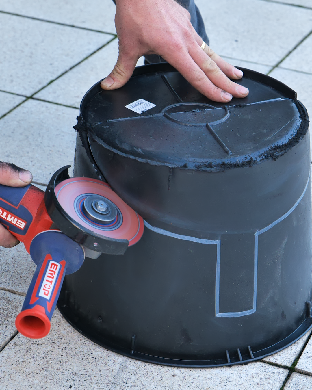 Quick DIY cleanup tool! 🛠️