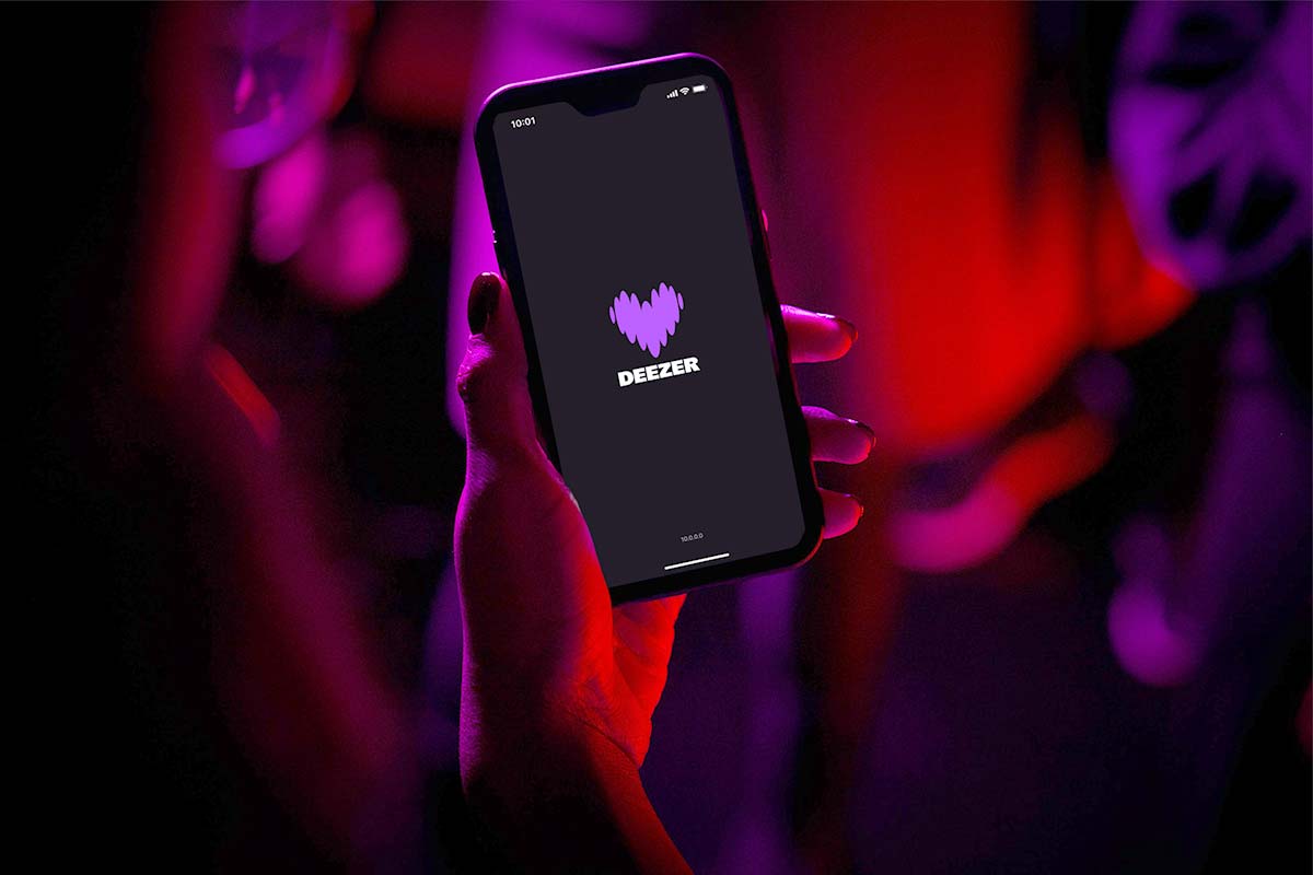 Η Deezer αποκαλύπτει ότι σχεδόν η μισή νέα μουσική στην πλατφόρμα της ...