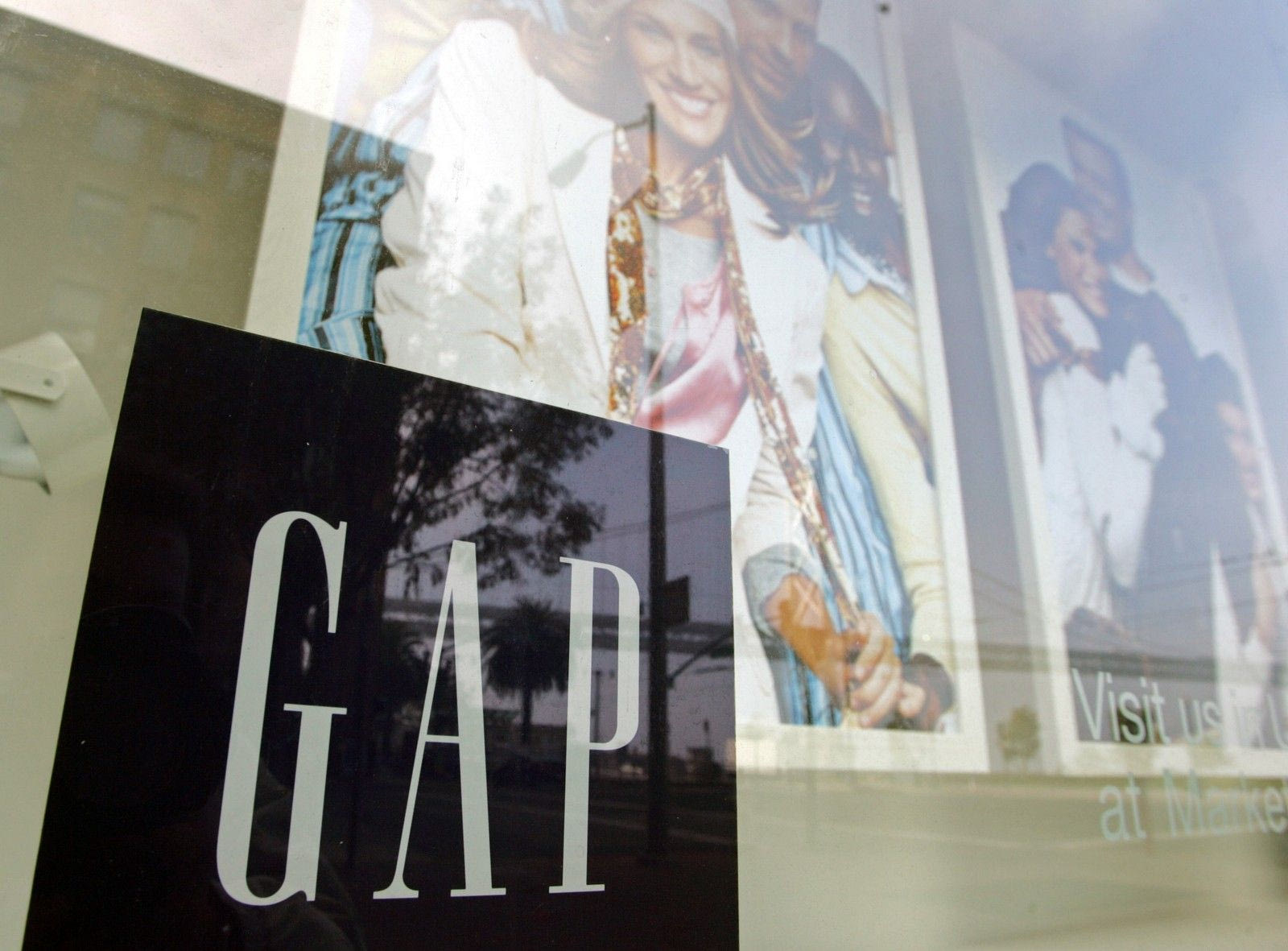 Πέθανε η ιδρύτρια της Gap Ντόρις Φίσερ