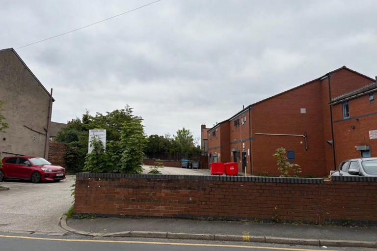 Police called after body found in Moreton car park