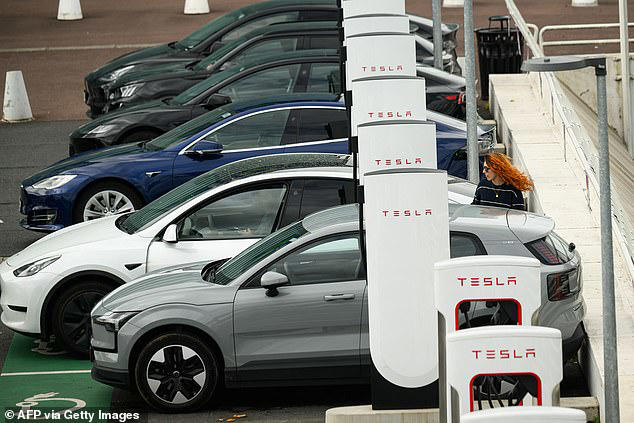 Car sales rebound in April as Jaecoo 'Temu Range Rover' loses crown as ...