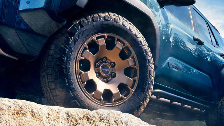 SUV sales decline: One Toyota model defies the trend