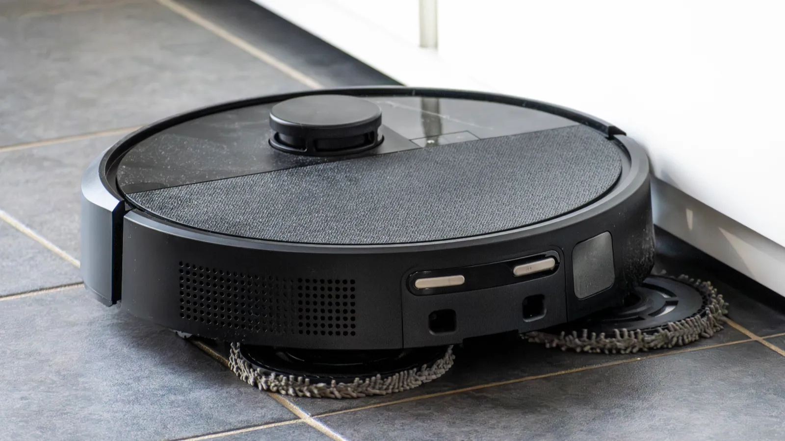 Memorial Day robot vacuum and mop deals bring major savings on smart ...