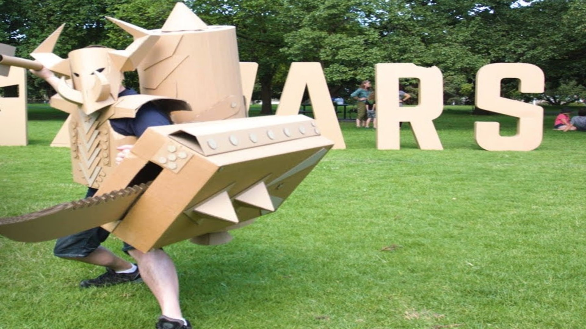 Box Wars cardboard battles, creative chaos event