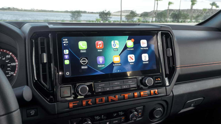 The Nissan Frontier Pro-4X doesn't fix what isn't broken: review