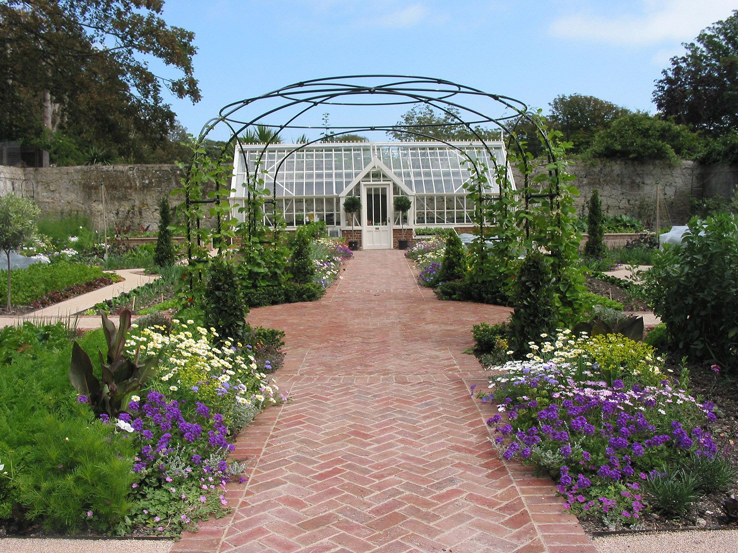 Garden path ideas: pretty and practical walkways for your yard