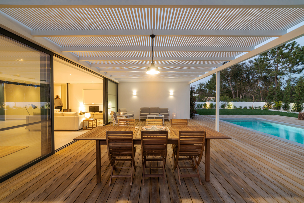 How to create a cosy outdoor dining area from scratch