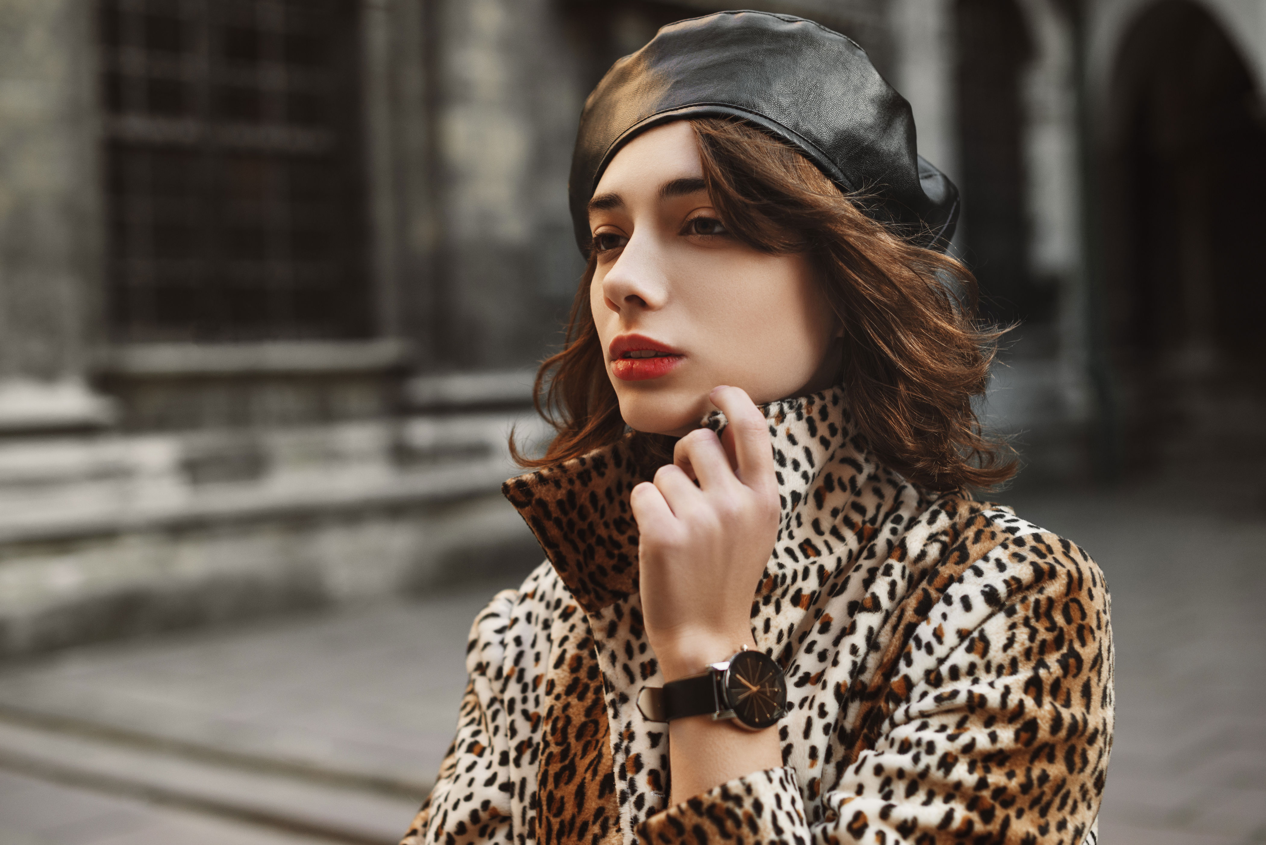 Zo stijl je de viral animal print short voor een sophisticated look