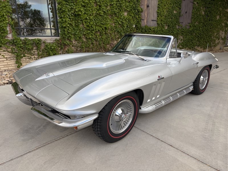Two Corvette icons headline 2026 spring specialty auto auction
