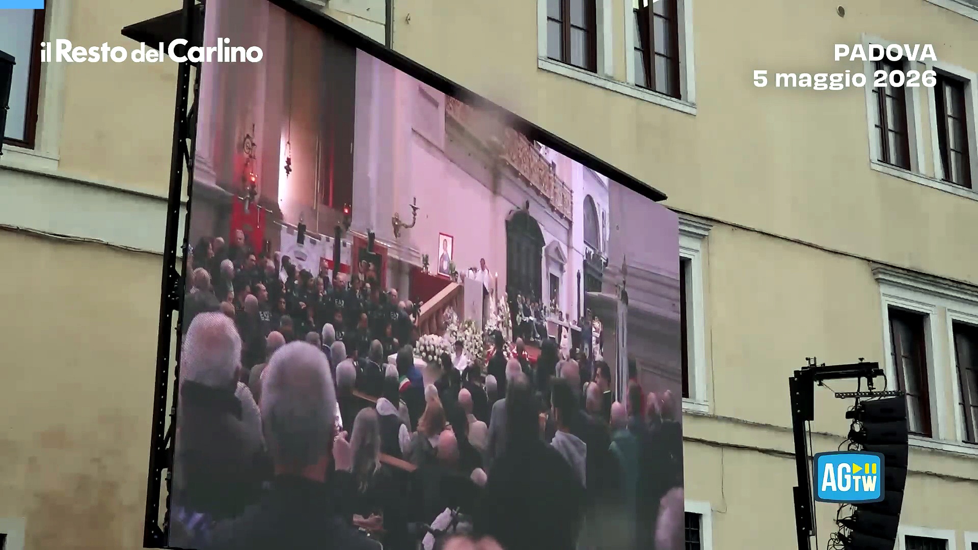Funerali Zanardi, l'omelia di don Pozza: il racconto dei ragazzi ...