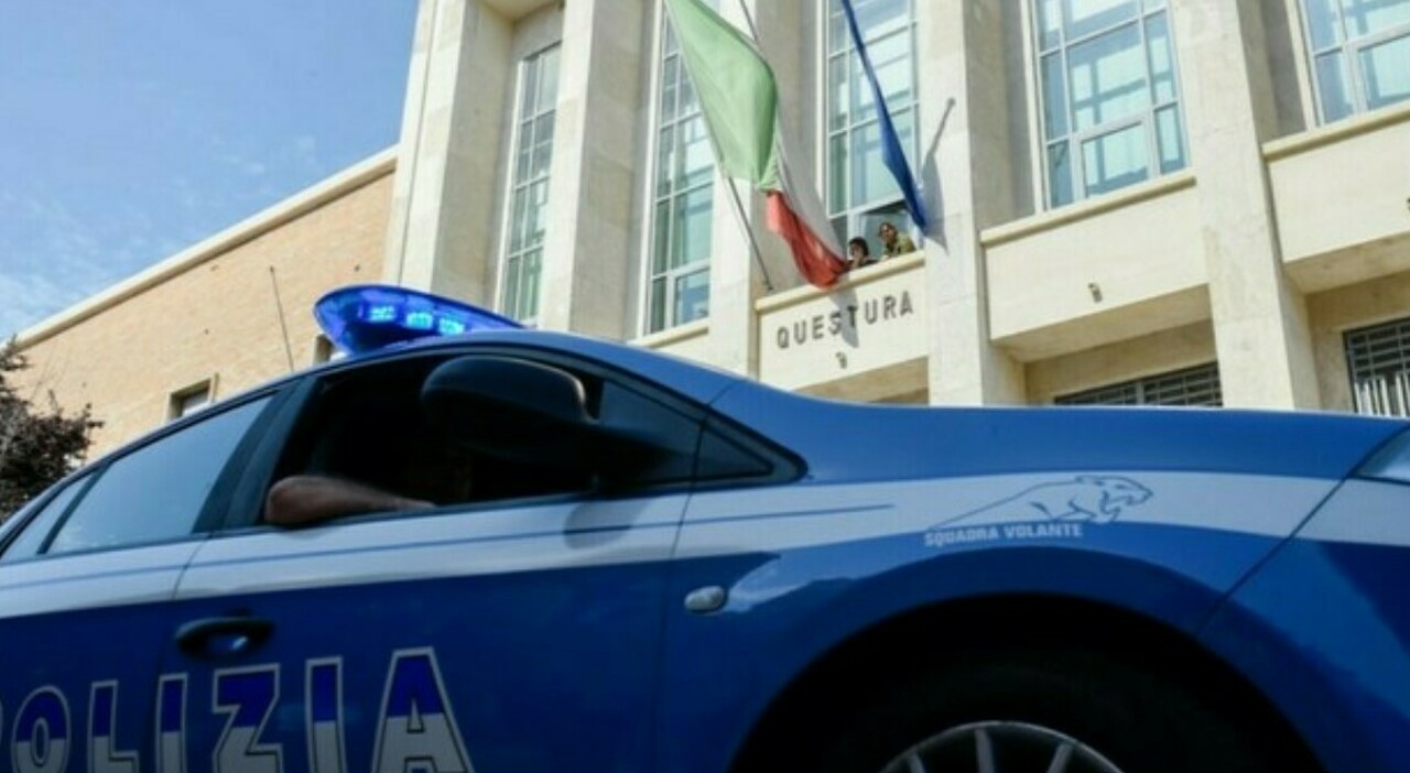 Latina, furgone in fiamme nella notte nel sottopasso di via Vespucci: è ...