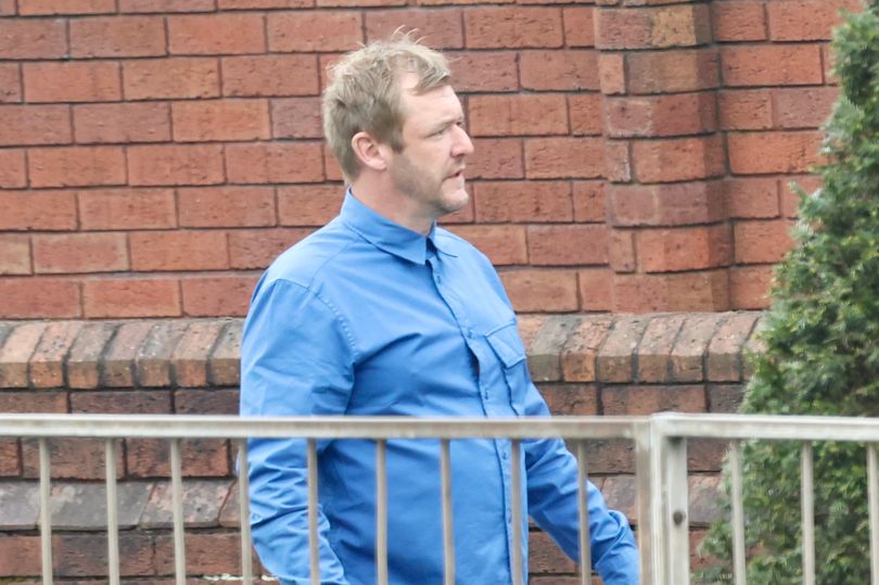 Man gets £2k court bill over parking row in Midlands street