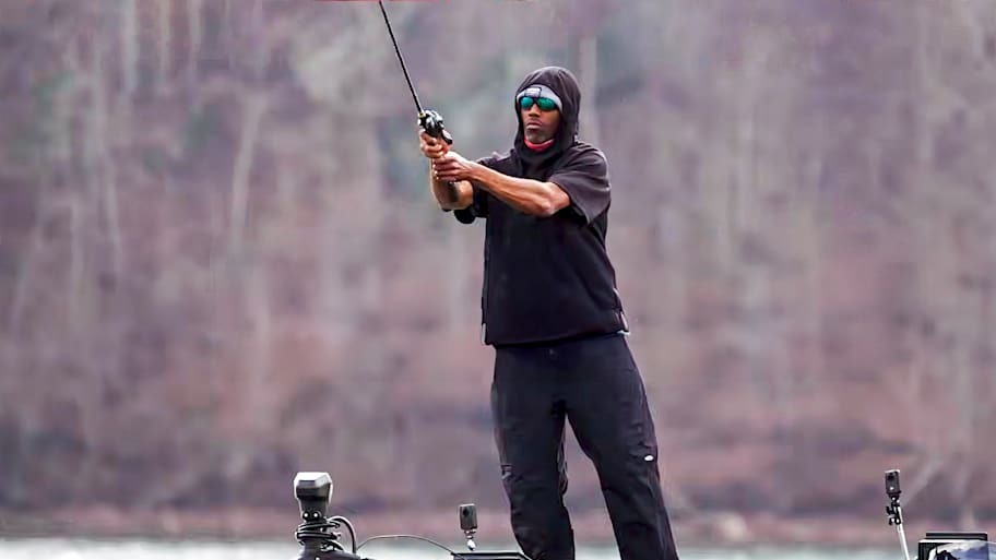Randy Moss has a 25-year bass fishing obsession most fans never knew about