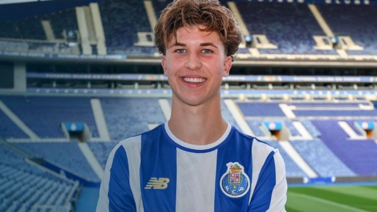 Oficial: FC Porto renova com campeão do mundo Bernardo Lima