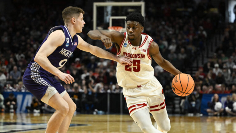 ESPN ranks the top 50 transfers in the college basketball transfer portal
