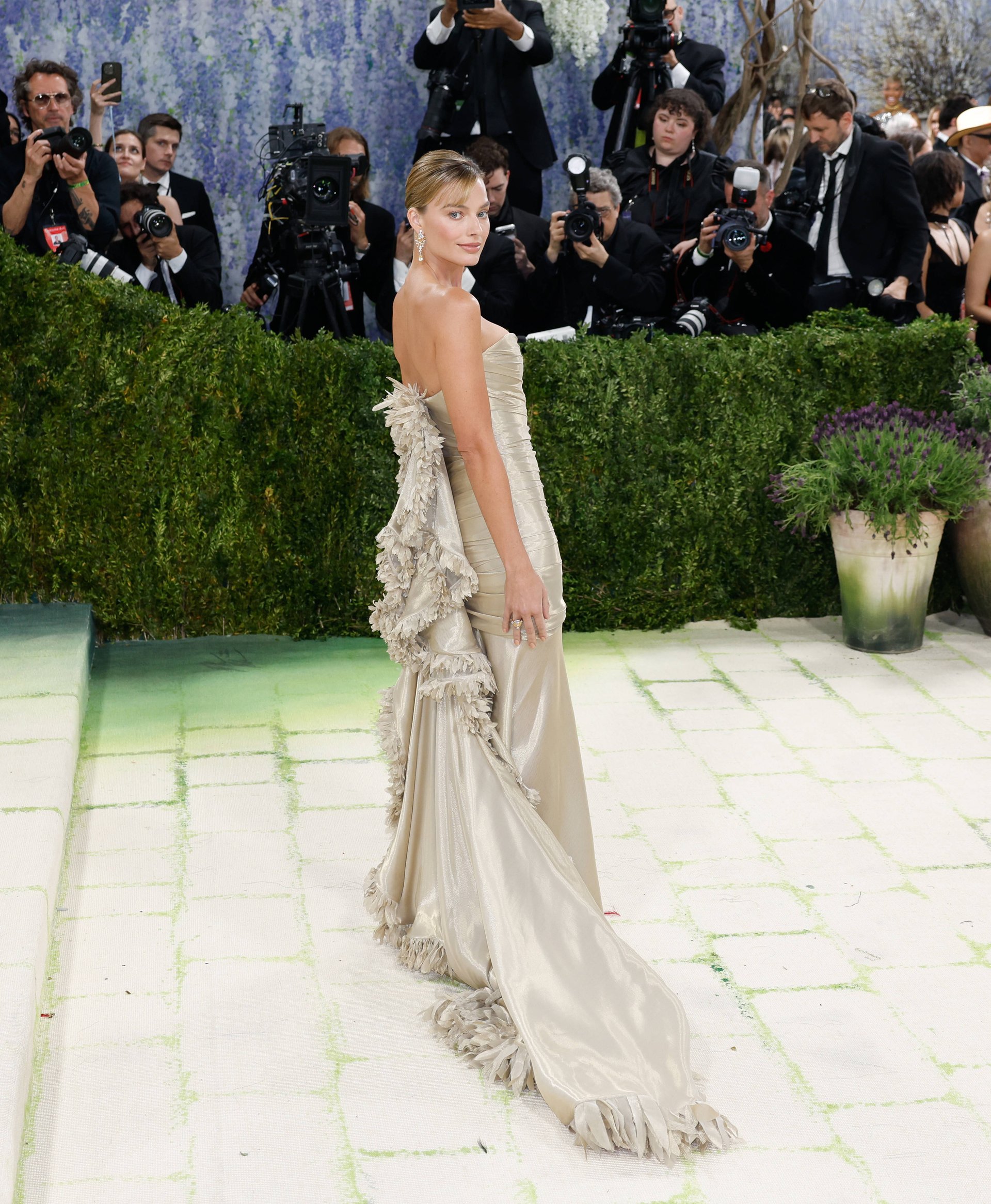 Heidi Klum und Beyoncé mit krassen Kleidern: Diese Looks der Met Gala ...