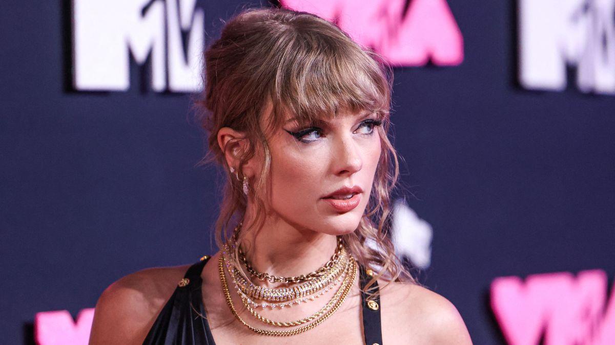 Taylor Swift countdown mystery: Why fans think a 'Toy Story 5' surprise ...
