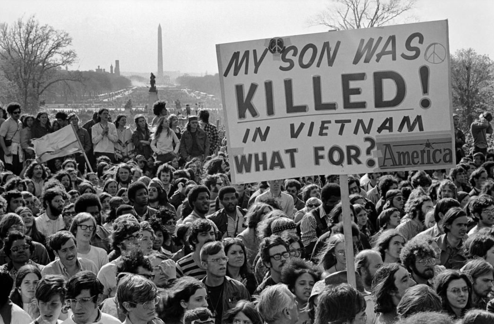 22 photos inside 1960s Vietnam protests